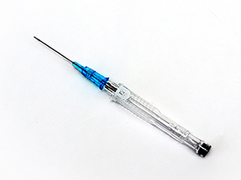 Supercath 5 IV Catheter with Blood Control | Life-Assist