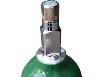 MERET Oxygen Cylinders with "Z" Valve | Life-Assist