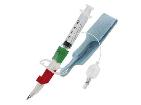 QUICKTRACH II Cricothyrotomy Device | Life-Assist